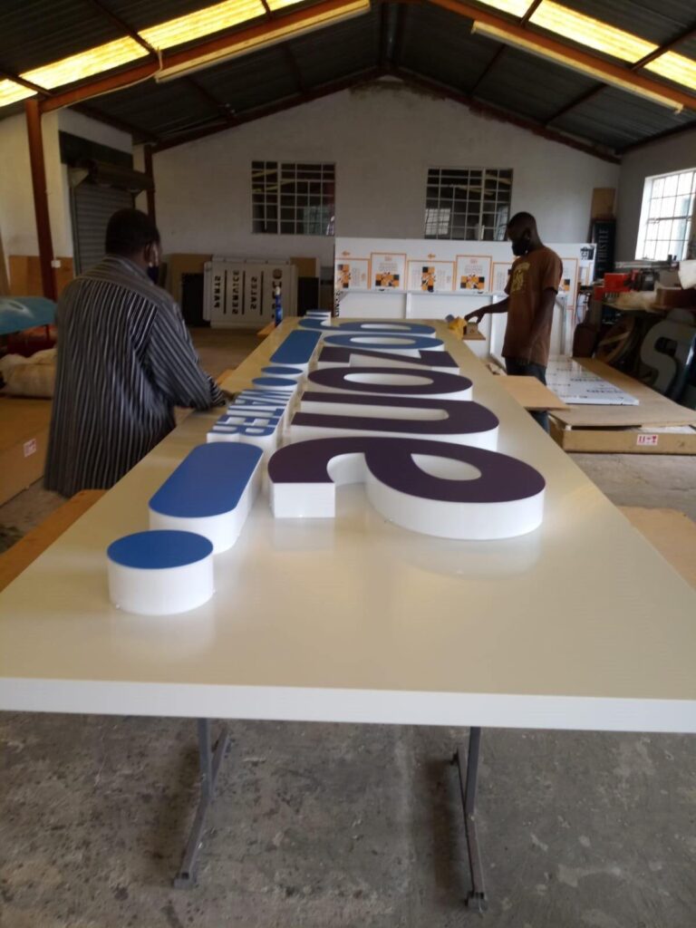 3D Fabricated Signs - Brand Expert